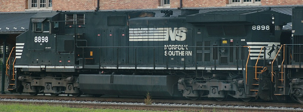 NS 8898